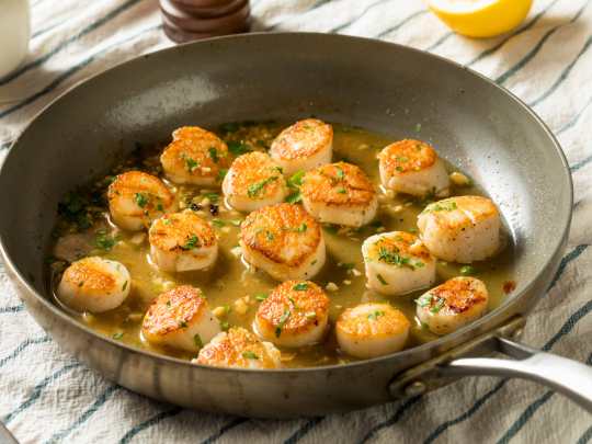 Seared Scallops with Apples – Rastelli's
